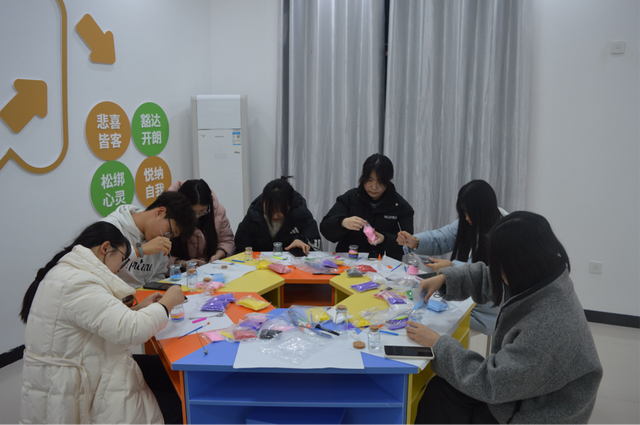 建筑与艺术学院组织师生参加心理健康教育中心开放周活动